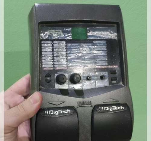 Гитарный процессор digitech