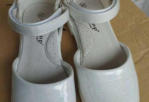 Туфли для девочки 28 размер