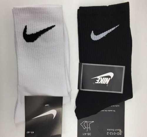 Носки Nike белые/черные / гетры обрезанные черные