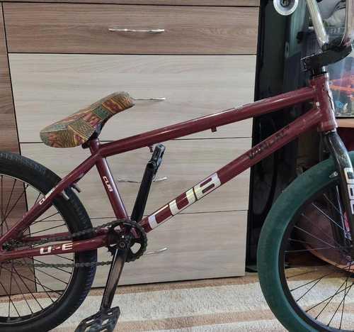 Трюковой велосипед bmx gt
