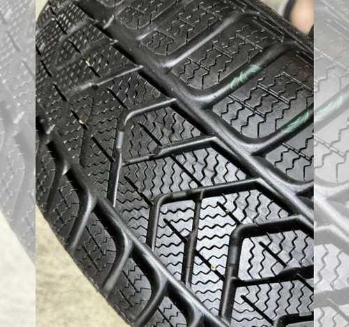 Pirelli Winter Sottozero 3 215/55 R18 99V