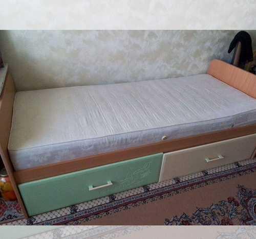 Продам подростковую кровать, бу