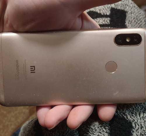 Xiaomi Mi A2 Lite Android One, 3/32 ГБ