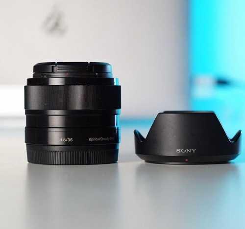 Sony E 35mm F/1.8 OSS