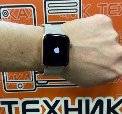 Умные часы Apple Watch SE 40mm