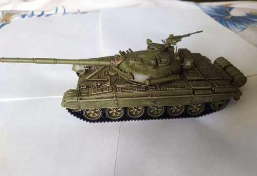 Модель 1/43 танк Т-72А от AVD models