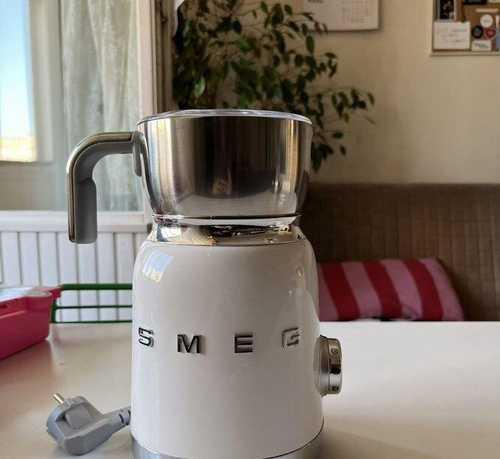 Вспениватель молока капучинатор smeg