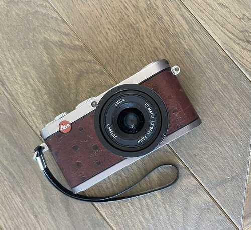 Камера Leica X2