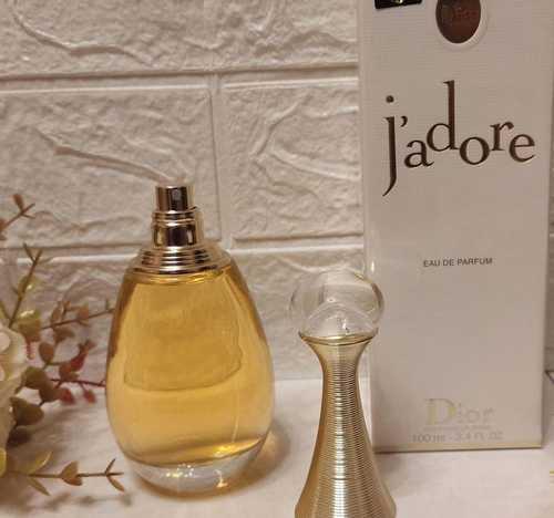 Christian Dior J'adore Парфюмерия