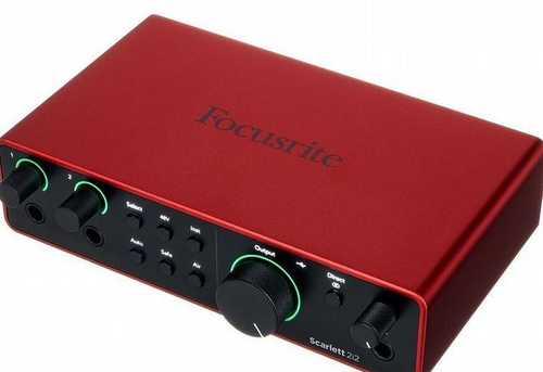 Аудиоинтерфейс Focusrite Scarlett 2i2 4th Gen