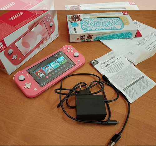 Nintendo Switch Lite Coral (Чипованная)