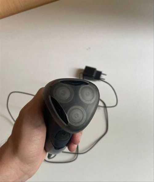 Электробритва Philips S1100 Series 1000
