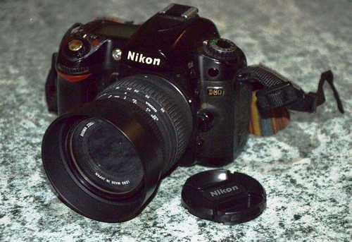 Зеркальный професиональный фотоаппарат Nikon D80