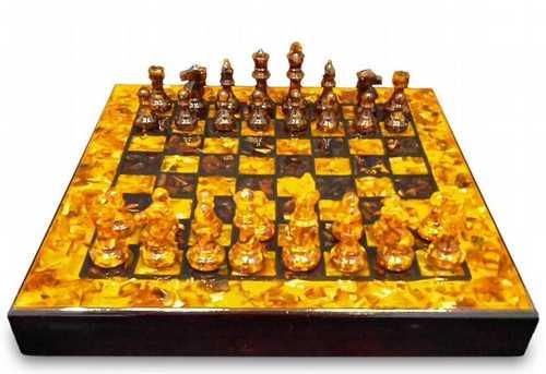 Комплект янтарных шахмат "Камелот" 40х40 см