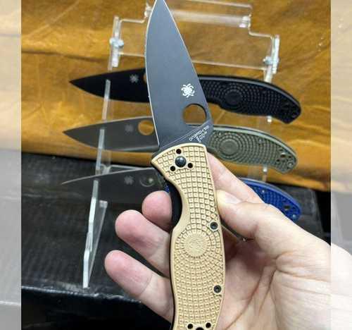 Нож складной Spyderco Tenacious Lightweight