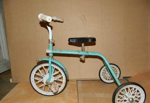 Велосипед детский трёхколёсный 1975 СССР ретро