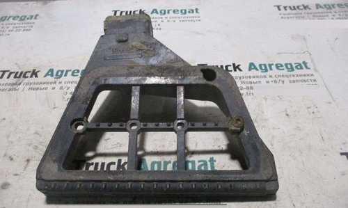 Кронштейн подножки DAF XF 105 1641630 даф запчасти
