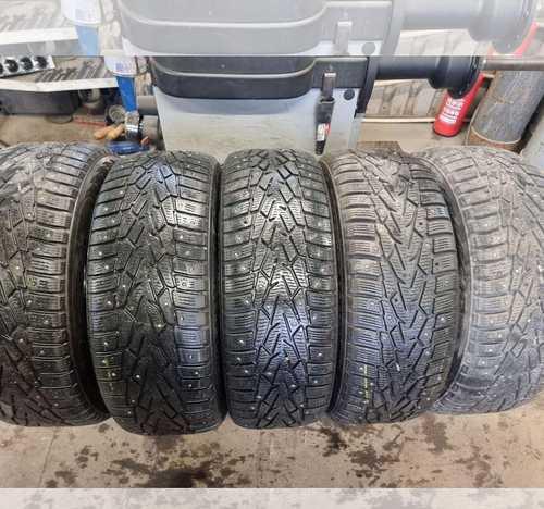 Nokian Tyres Hakkapeliitta 7 215/65 R16