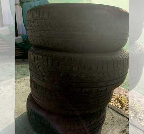 Pirelli Cinturato P1 185/60 R15 84H