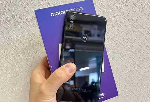 Motorola One, 4/64 ГБ