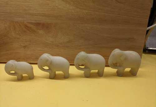 Фигурки мраморные слоны