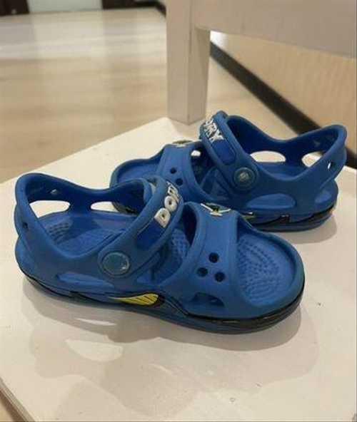 Сандали crocs c6