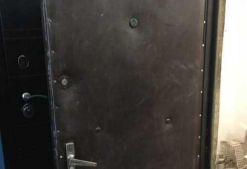 Дверь входная металлическая бу