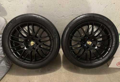 Продам комплект оригинальных колес Porsche r20