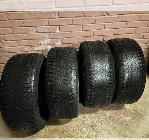 Michelin Latitude X-Ice 255/50 R20