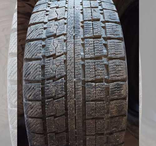Nitto NT90W 215/55 R17