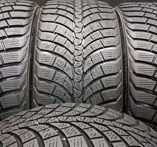 Kumho WinterCraft WP71 245/40 R19 и 275/35 R19 100V
