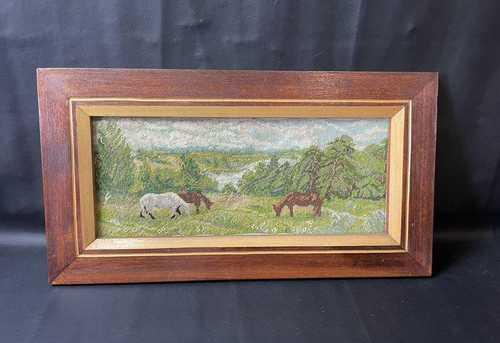 Картина вышивка лошади кони в рамке