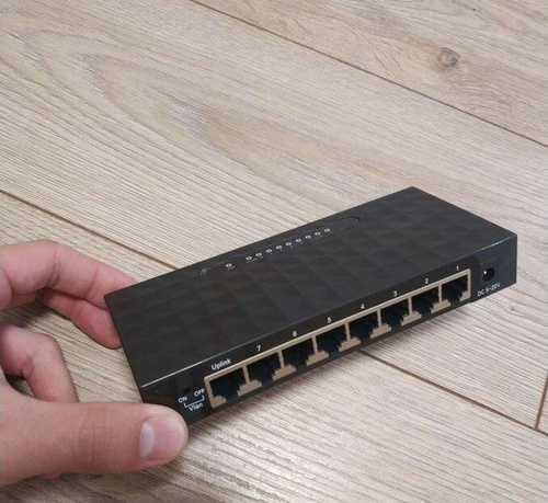 8 Port Ethernet switch коммутатор
