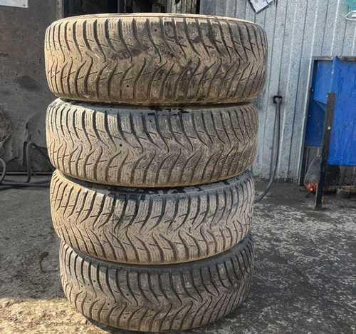 Kumho WinterCraft Ice WI31 185/60 R15 33T