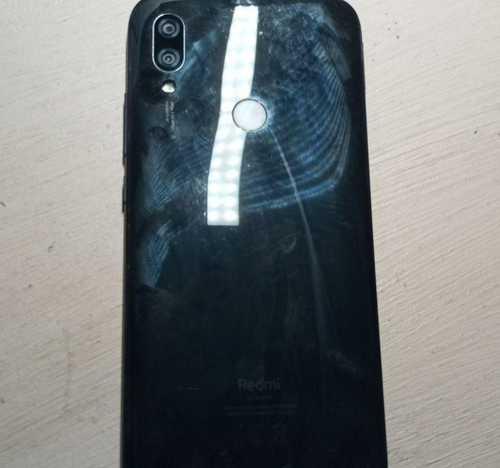 Xiaomi Redmi 7, 4/64 ГБ