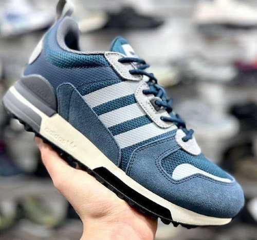 Кроссовки Adidas ZX 700