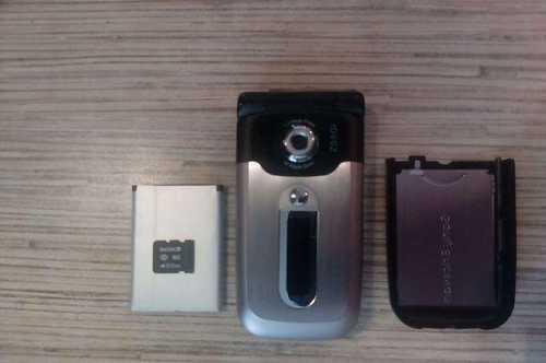 Сотовый телефон Sony Ericsson z550i