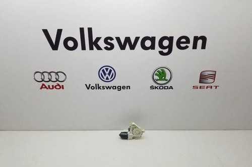 Моторчик стеклоподъемника зад.прав. audi / VW / SK