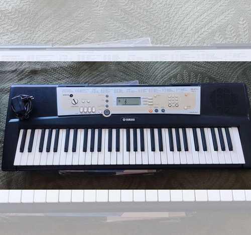 Синтезатор Yamaha PSR-R200