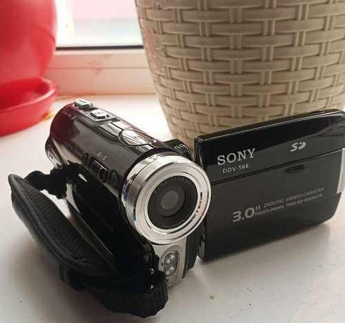 Видеокамера Sony DDV-56E