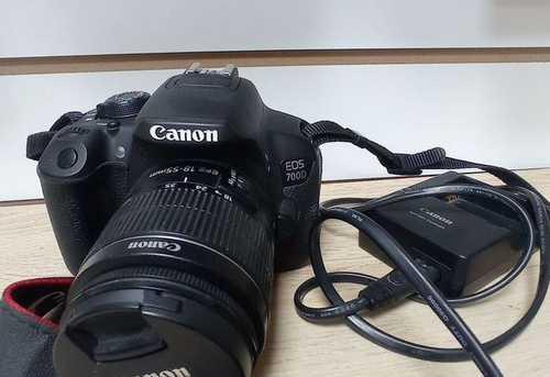 Продам зеркальный фотоаппарат Canon EOS 700D