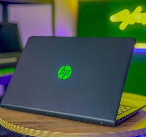 Ноутбук HP с GeForce GTX 1060 и Intel i7