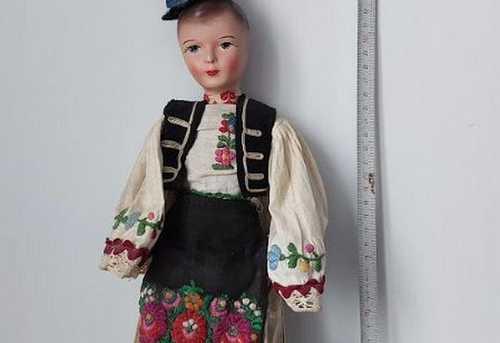 Кукла в национальном костюме (Венгрия)