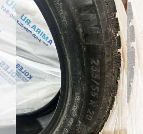 Michelin X-Ice North 4 235/55 R20