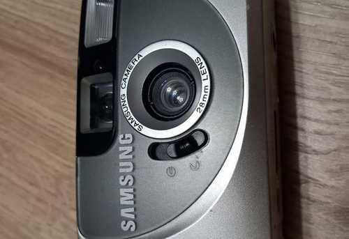 Плёночные фотоаппараты Samsung и Kodak