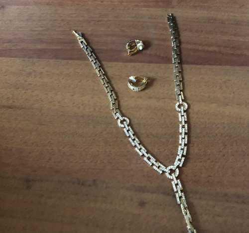 Продам колье праздничное и клипсы