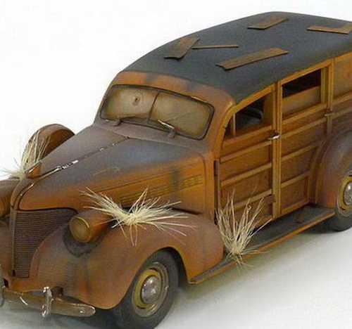 Модель 1:18 Motor City Chevrolet Woody Wagon 1939