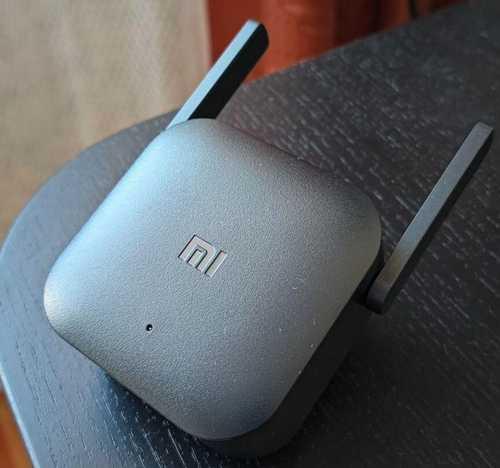 Ретранслятор Xiaomi Mi Wi-Fi Range Extender Pro