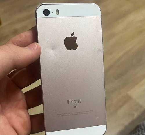 iPhone SE, 32 ГБ