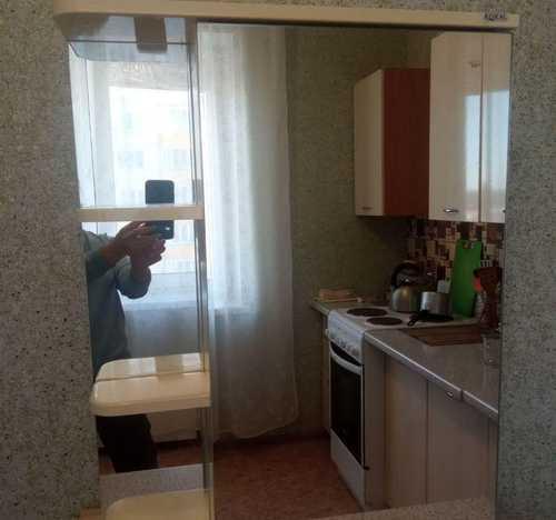 Полочка для ванной с зеркалом